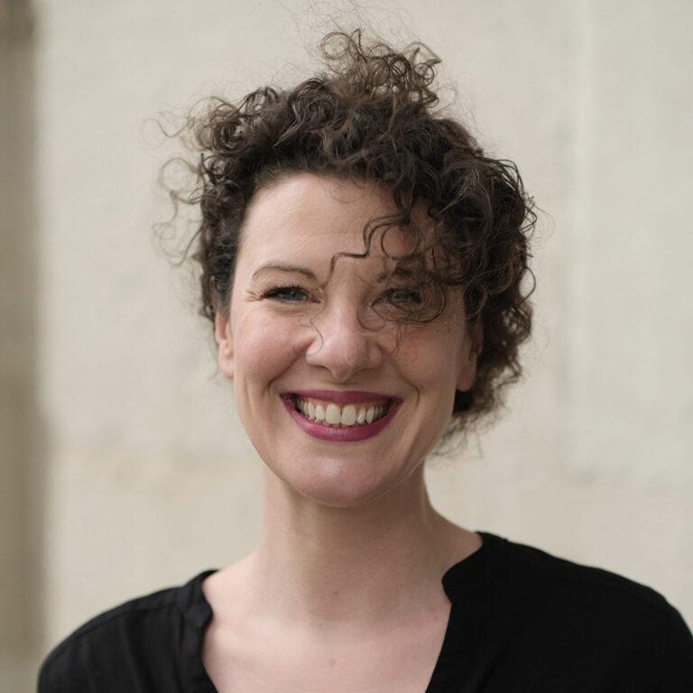 Über mich - Isabel Schärer